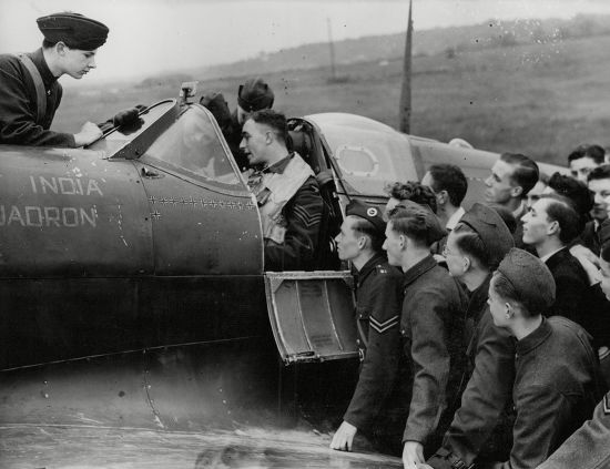 Wwii Britain Raf Atc Air Training Editorial Stock Photo - Stock Image ...