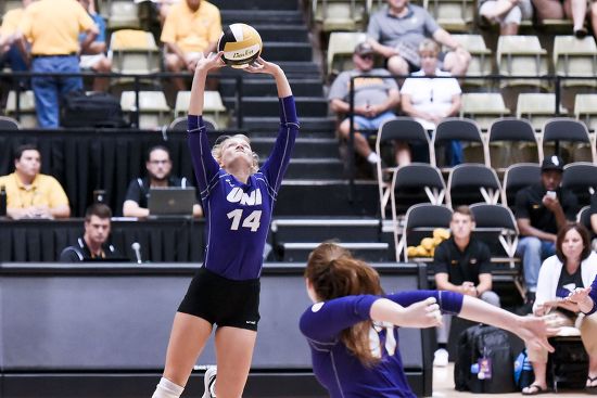 University Northern Iowa Setter Rachel Koop Editorial Stock Photo ...