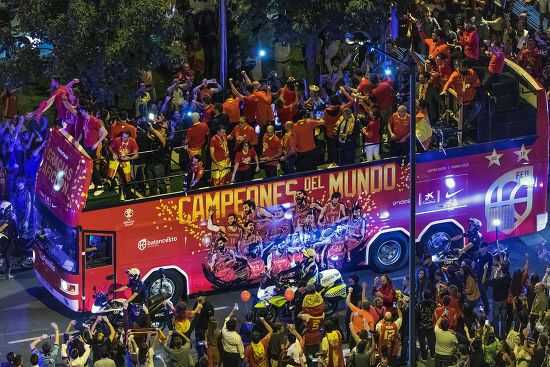 Spains National Basketball Team Bus Arrives Editorial Stock Photo ...