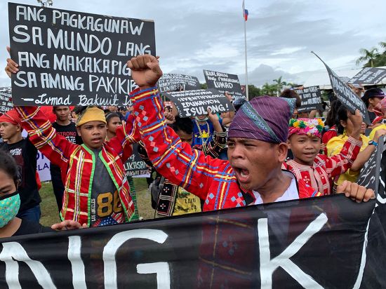 Filipino Protestors Stage Demonstration Commemorate Declaration ...