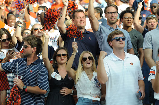 Auburn Tigers Fans Cheering Their Team Editorial Stock Photo - Stock ...