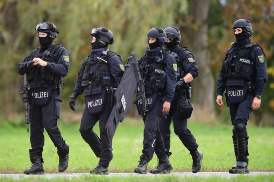 Policeman Machine Guns Walk On Street Editorial Stock Photo - Stock ...