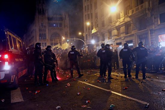 Protesters Clash Riot Police Members During Editorial Stock Photo ...