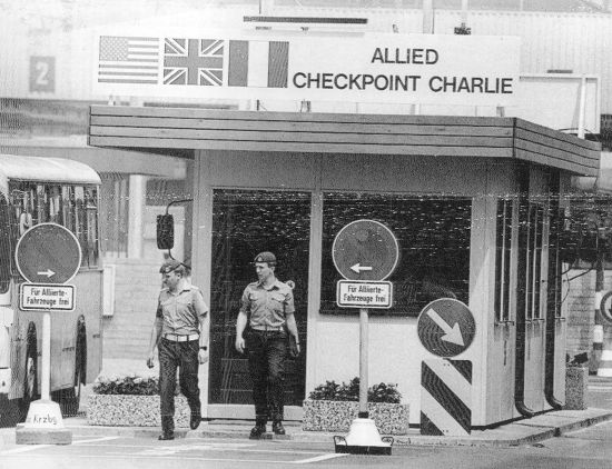 Checkpoint Charlie Berlin 1987 Editorial Stock Photo - Stock Image | Shutterstock