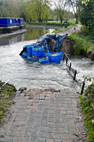 Tumbling Bay Weir On River Way Editorial Stock Photo - Stock Image ...