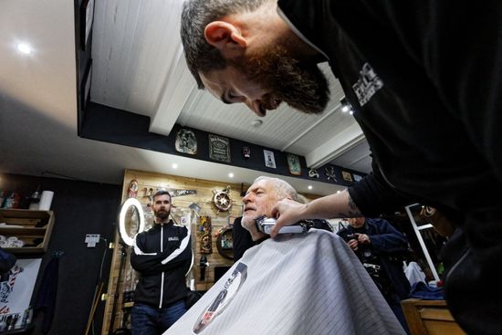 Jeremy Corbyn Having His Beard Trimmed Editorial Stock Photo - Stock ...