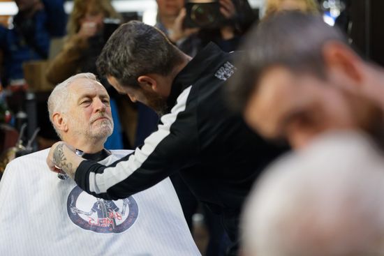Jeremy Corbyn Having His Beard Trimmed Editorial Stock Photo - Stock ...