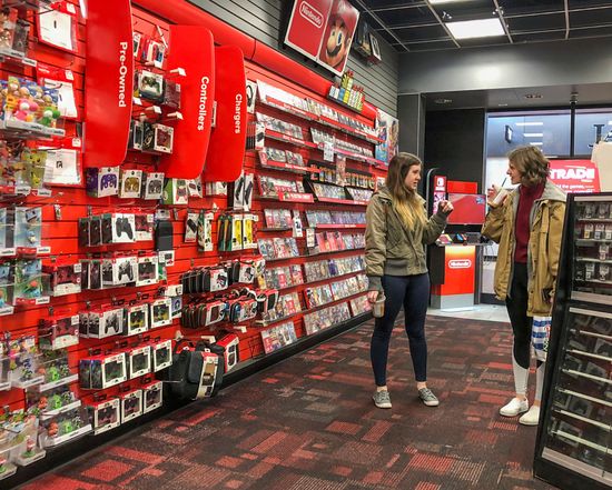 Customers Shop Gamestop Store Gurnee Illinois Editorial Stock Photo ...