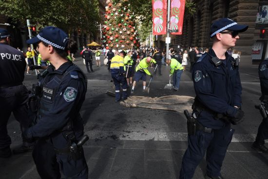 Police Officers Cordon Off Area Workers Editorial Stock Photo - Stock ...