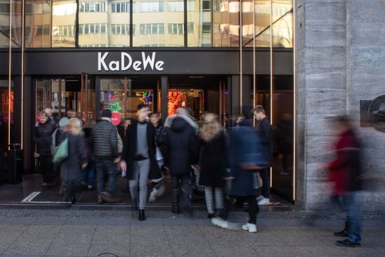 Shoppers Enterence Ka De We Kaufhaus Editorial Stock Photo - Stock ...