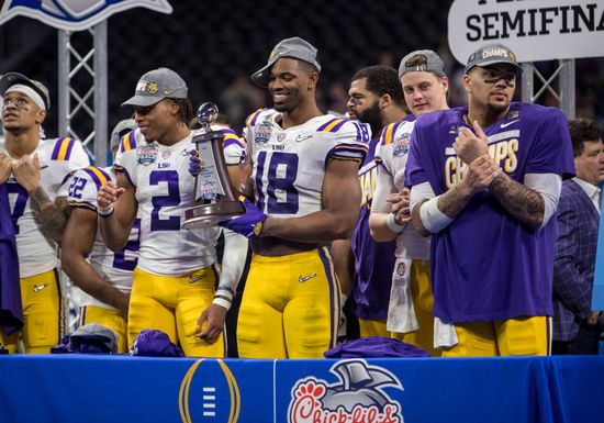 Lsu Linebacker Klavon Chaisson 18 Receives Editorial Stock Photo ...
