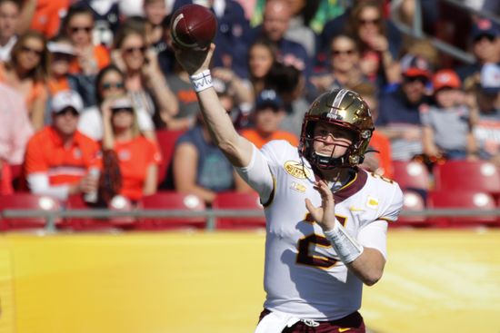 Minnesota Golden Gophers Quarterback Tanner Morgan Editorial Stock ...