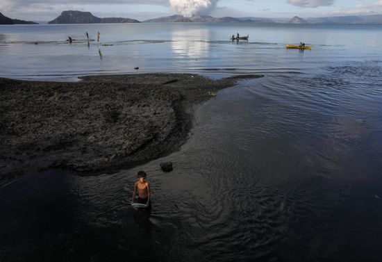 Boy Frolics Lake Taal Volcano Continues Editorial Stock Photo - Stock ...