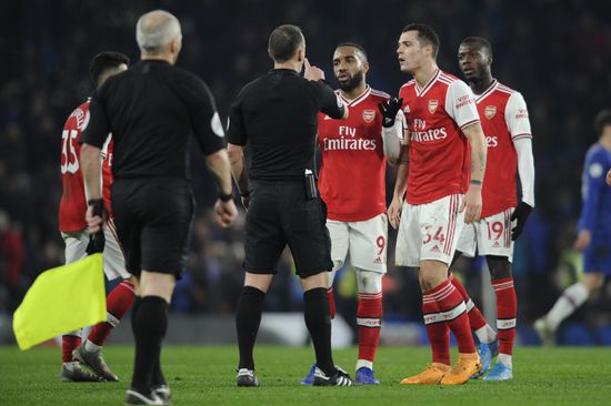 Arsenal Players Surround Ref Stuart Attwell Editorial Stock Photo ...