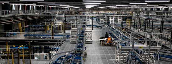 Sorting Center Fedex Express Pariscdg European Editorial Stock Photo ...