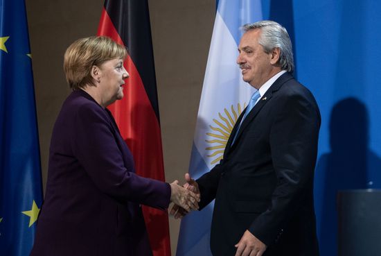 German Chancellor Angela Merkel L Shakes Editorial Stock Photo - Stock ...