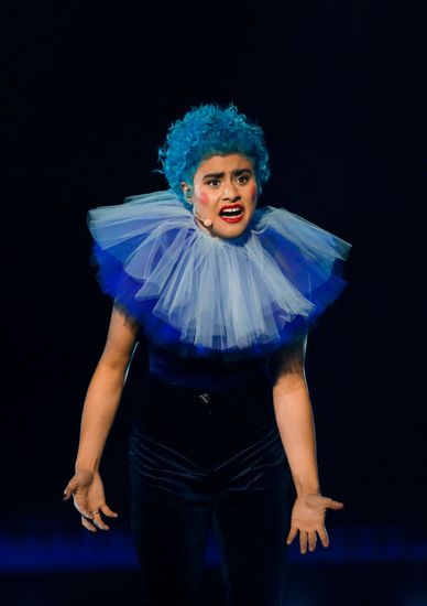 Australian Singer Montaigne Sings Dont Break Editorial Stock Photo ...