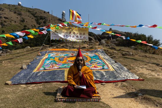 Ngawang Kunga Tenzin Gyatso Rinpoche Prays Editorial Stock Photo ...