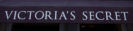 Signs Seen Outside Victorias Secret Storefront Editorial Stock Photo ...