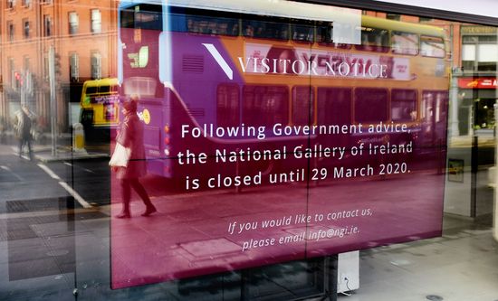 Sign Advertising Closure National Gallery Ireland Editorial Stock Photo ...