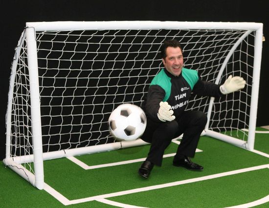Goalkeeper David Seaman Opening New Wembley Editorial Stock Photo ...