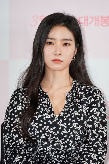 Kim Soeun Editorial Stock Photo - Stock Image | Shutterstock