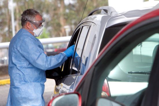 Paramedic Collects Swab Samples Drivers Drivethru Editorial Stock Photo ...