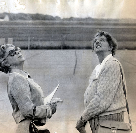 Elspeth Green Left 19132006 Elizabeth Mortimer Editorial Stock Photo ...