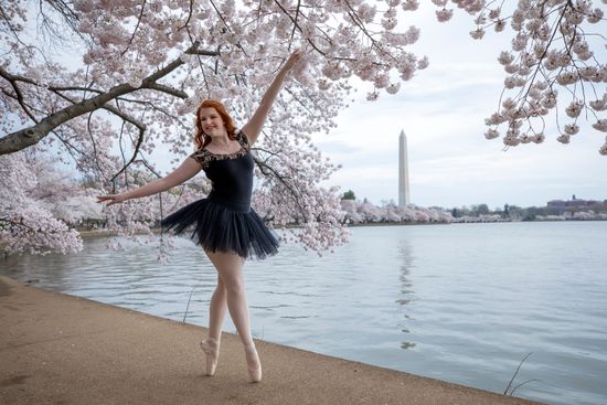 Tutuwearing Ballet Dancer Abby Thompson Burke Editorial Stock Photo ...