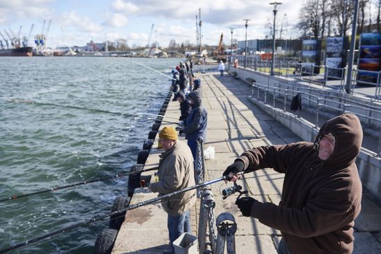 Local Anglers Gather Fish Herring Ports Editorial Stock Photo - Stock ...