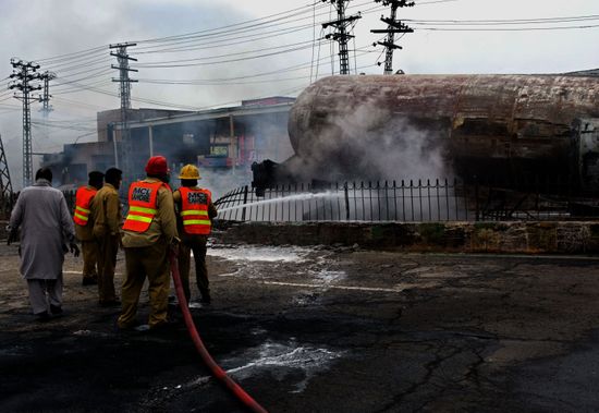 Pakistani Firefighters Use Water Pipes Extinguish Editorial Stock Photo ...