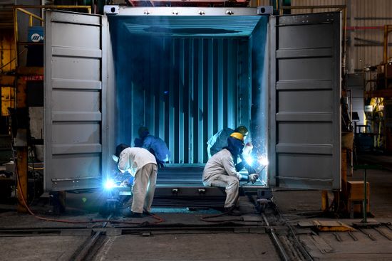 Workers Weld Container Zhangzhou China International Editorial Stock ...