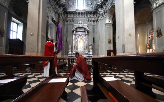 Don Mario Carminati Celebrates Mass Passion Editorial Stock Photo ...