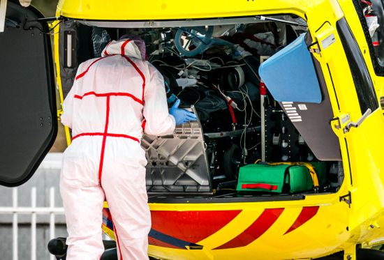 Trauma Helicopter Lifeliner 5 Transports Coronavirus Editorial Stock ...