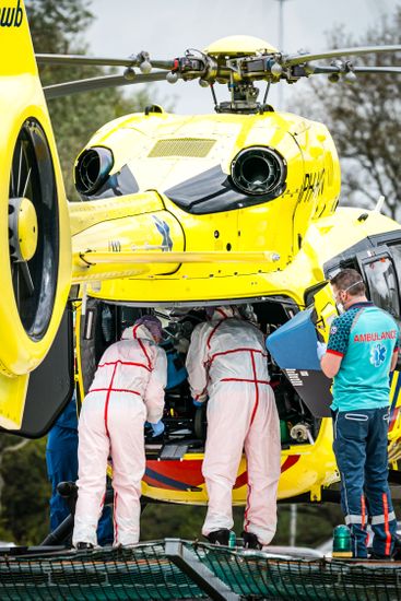 Trauma Helicopter Lifeliner 5 Transports Coronavirus Editorial Stock ...