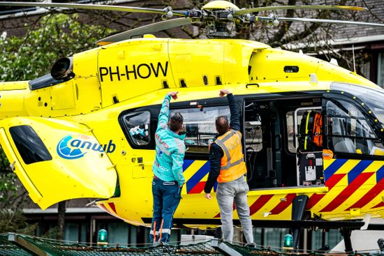 Trauma Helicopter Lifeliner 5 Transports Coronavirus Editorial Stock ...