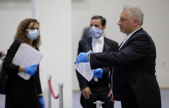 Masked Civil Servants Welcome Members Parliament Editorial Stock Photo ...