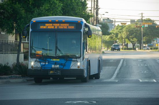 Capital Metro Bus Driver Navigates Facemask Editorial Stock Photo ...