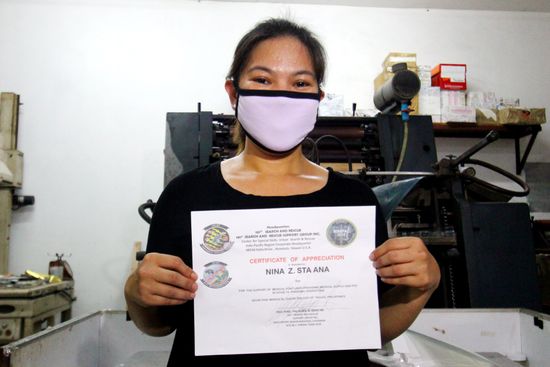 Tina Nina Sta Ana Showed Certificate Editorial Stock Photo - Stock ...