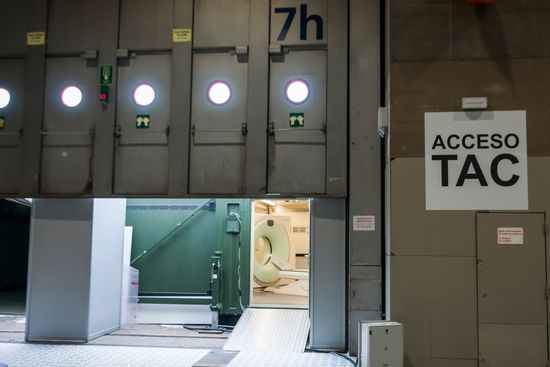 Ifema Hospital Closes Doors After 40 Editorial Stock Photo - Stock ... Ifema Hospital Closes Doors After 40 Editorial Stock Photo - Stock ...