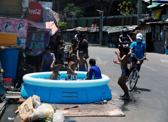 Filipino Children Swim Pool Next Road Editorial Stock Photo - Stock ...