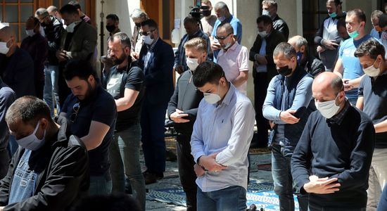 Bosnian Muslim Men Wearing Protective Face Editorial Stock Photo ...