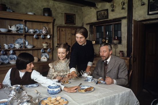 Roderick Shaw Judi Bowker Charlotte Miller Editorial Stock Photo ...