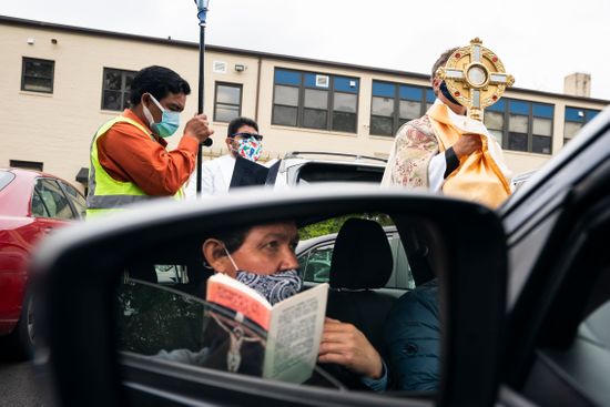 Father Shaun Foggo R Performs Exposition Editorial Stock Photo - Stock ...