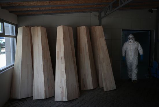Morgue Worker Wearing Personal Protective Equipment Editorial Stock ...
