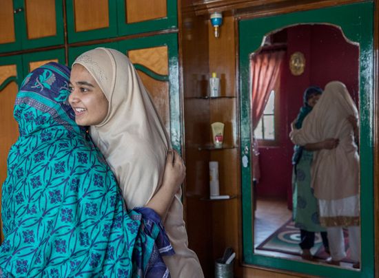 Nepalese Muslim Girls Faija Parween L Editorial Stock Photo - Stock ...