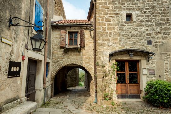 Old Forgery Picturesque Medieval Town Given Editorial Stock Photo ...