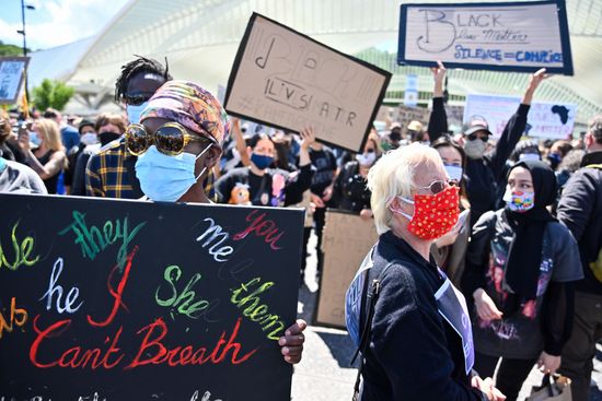 Thousand People Gathered Pacifist Demonstration Following Editorial ...