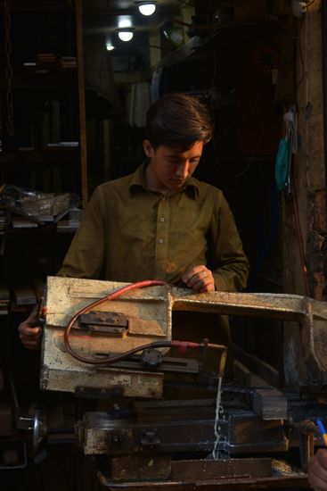 Pakistani Young Laborer Busy Their Workplace Editorial Stock Photo ...