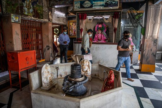 Indian Hindu Devotees Pray Inside Mandir Editorial Stock Photo - Stock ...